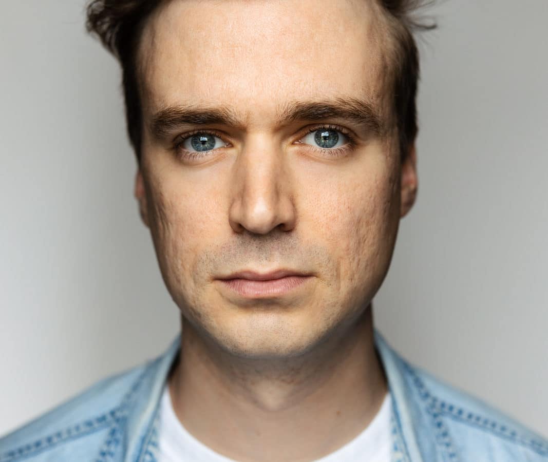 Cinq questions avec l'humoriste Arnaud Soly | Tastet